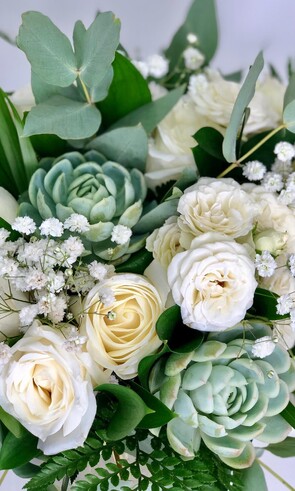 New Zealand Flowers and Gifts | Essentially Flowers and Gifts